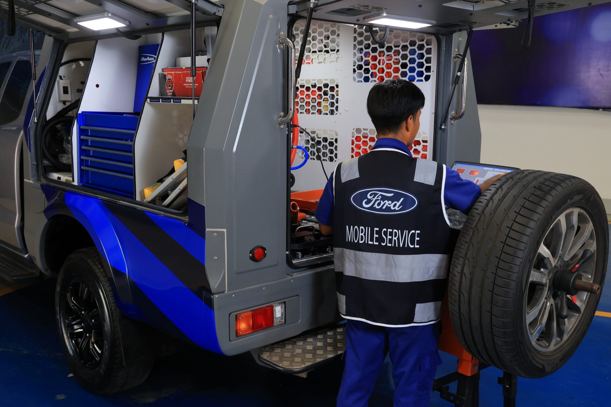 New Ford Mobile Service Vehicle_04 - Benewsonline.com